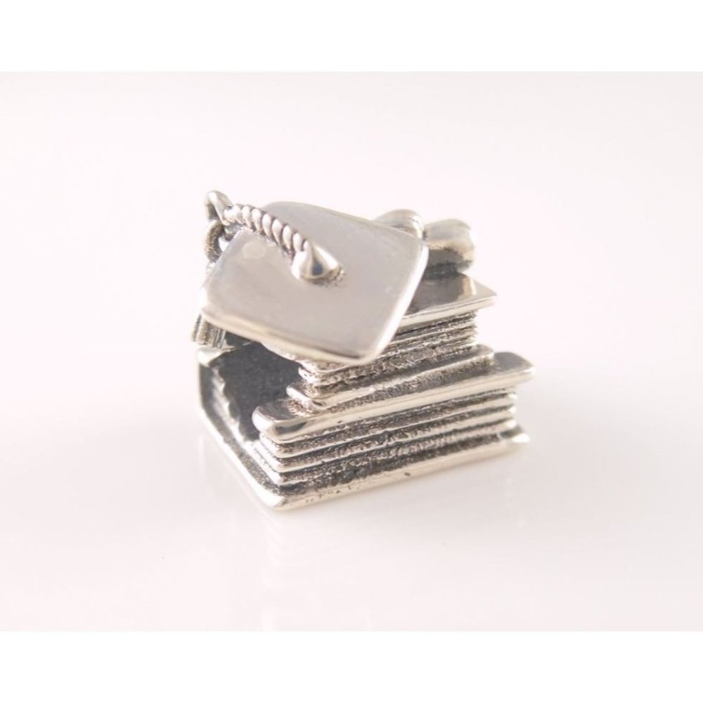 Graduation Cap Books Scroll 2022 Genuine Pandora Char… - Gem